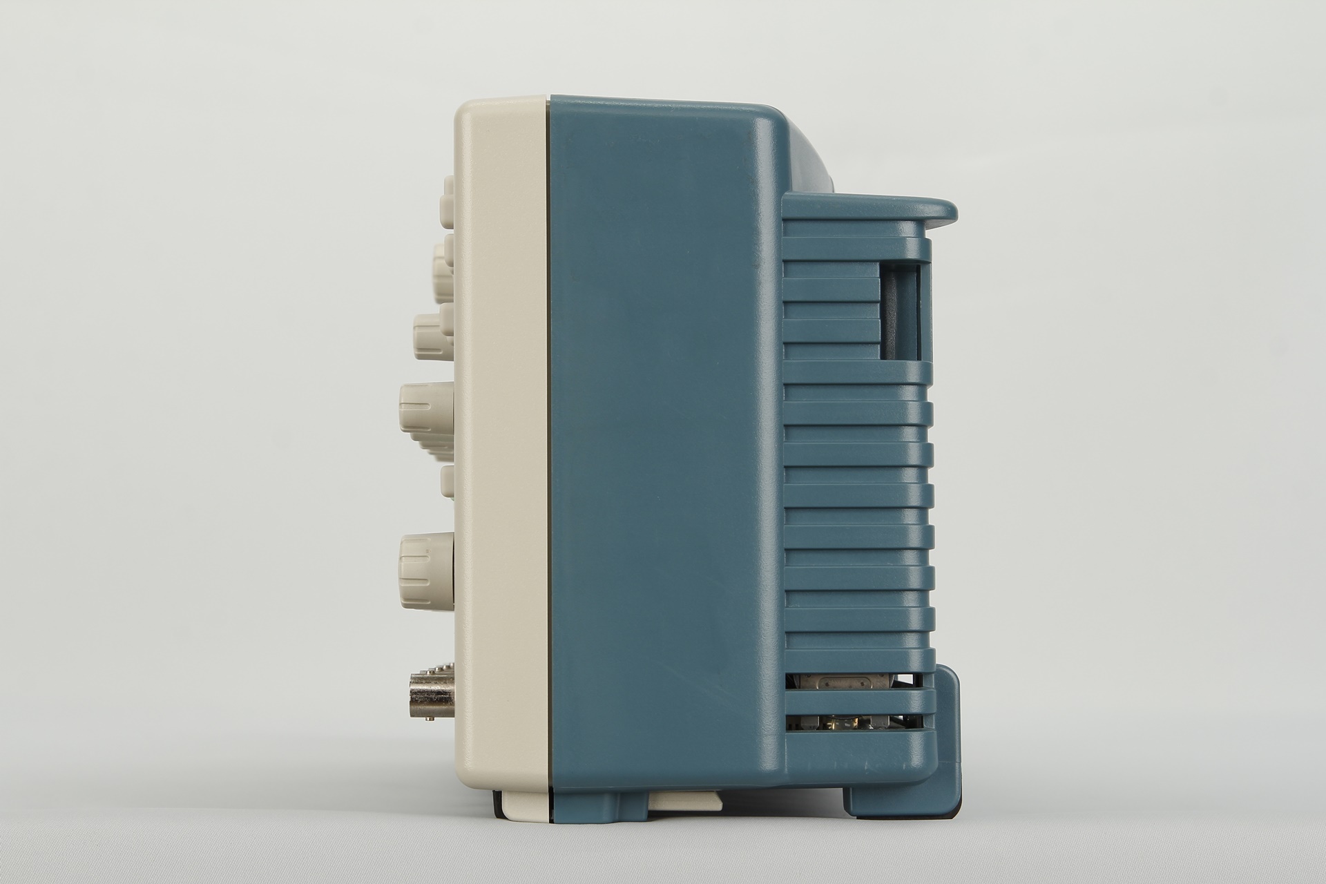 소리전자 - Tektronix TDS2004C 디지털 스토리지 오실로스코프 (N82)