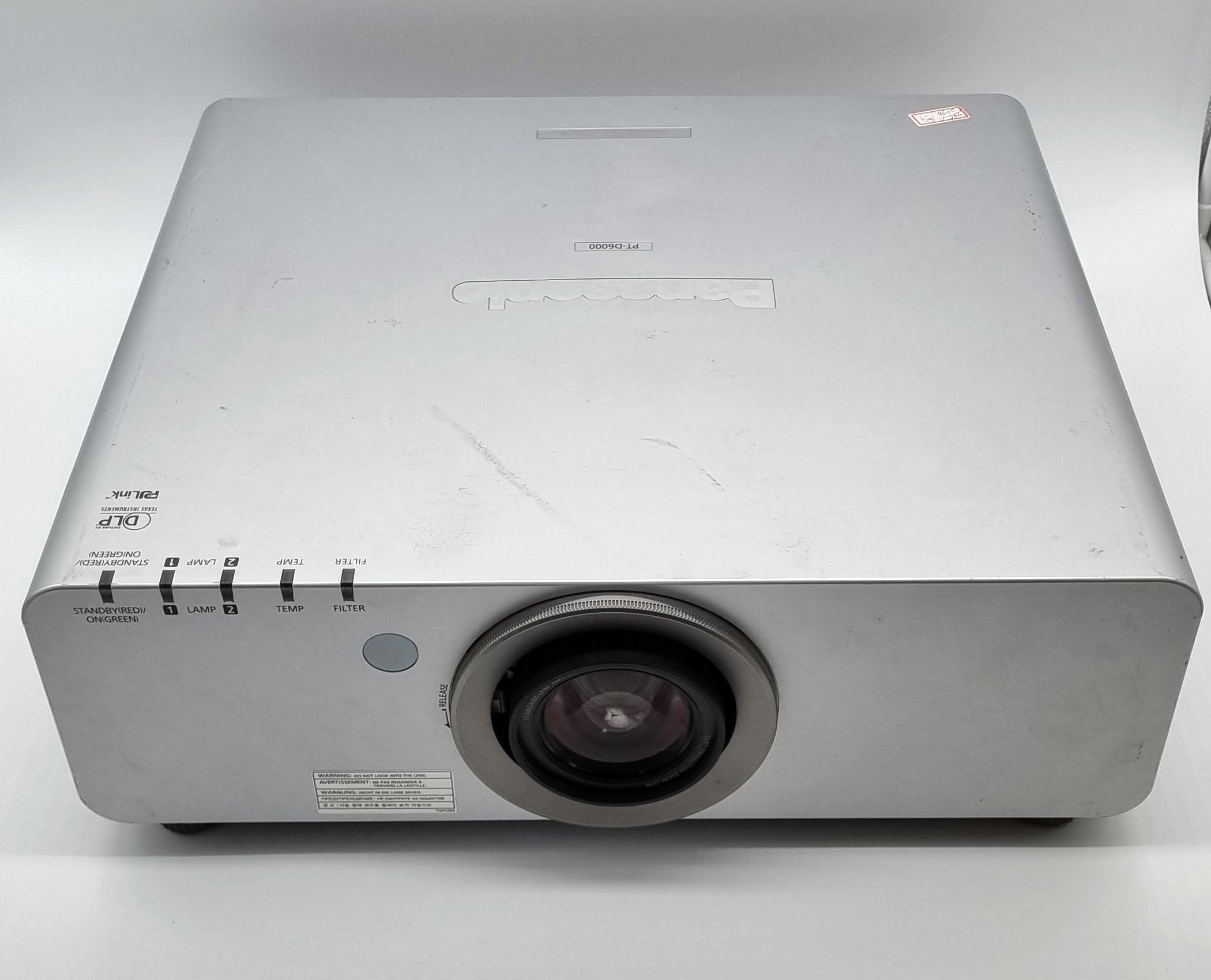 베스트셀러 파나소닉 PT-D6000 6500안시 업소용 빔프로젝터 A급 6500안시 파나소닉 PT-D6000 사무 회의실 업소용 ...