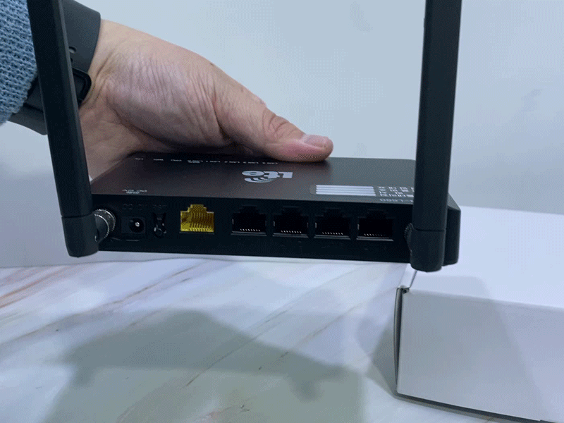 LTE 설치형 라우터 CNR-L680