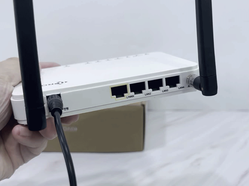 LTE 설치형 라우터 IPR-400